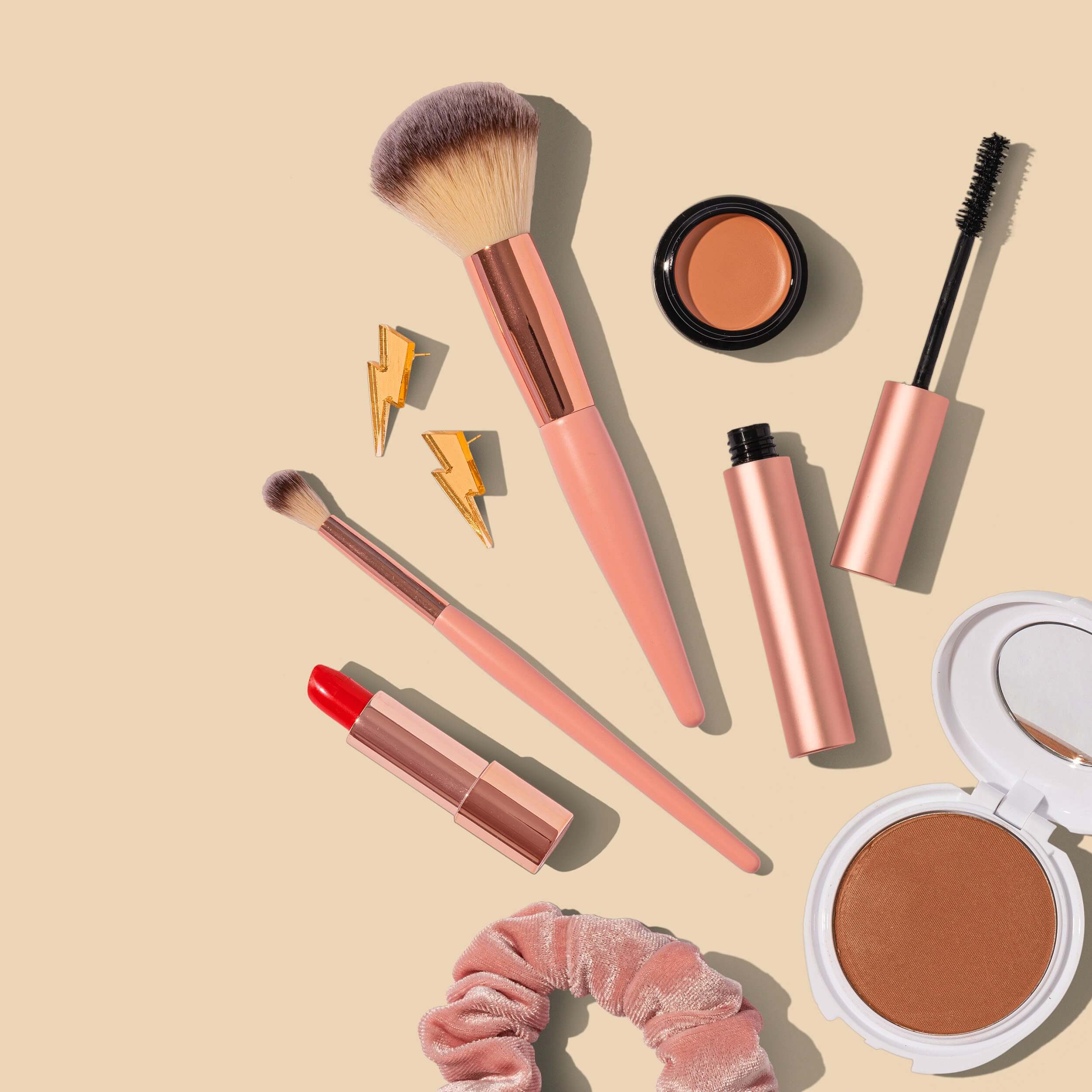 300+ Best Makeup Blog Name Ideas For Makeup Artists in 2023!