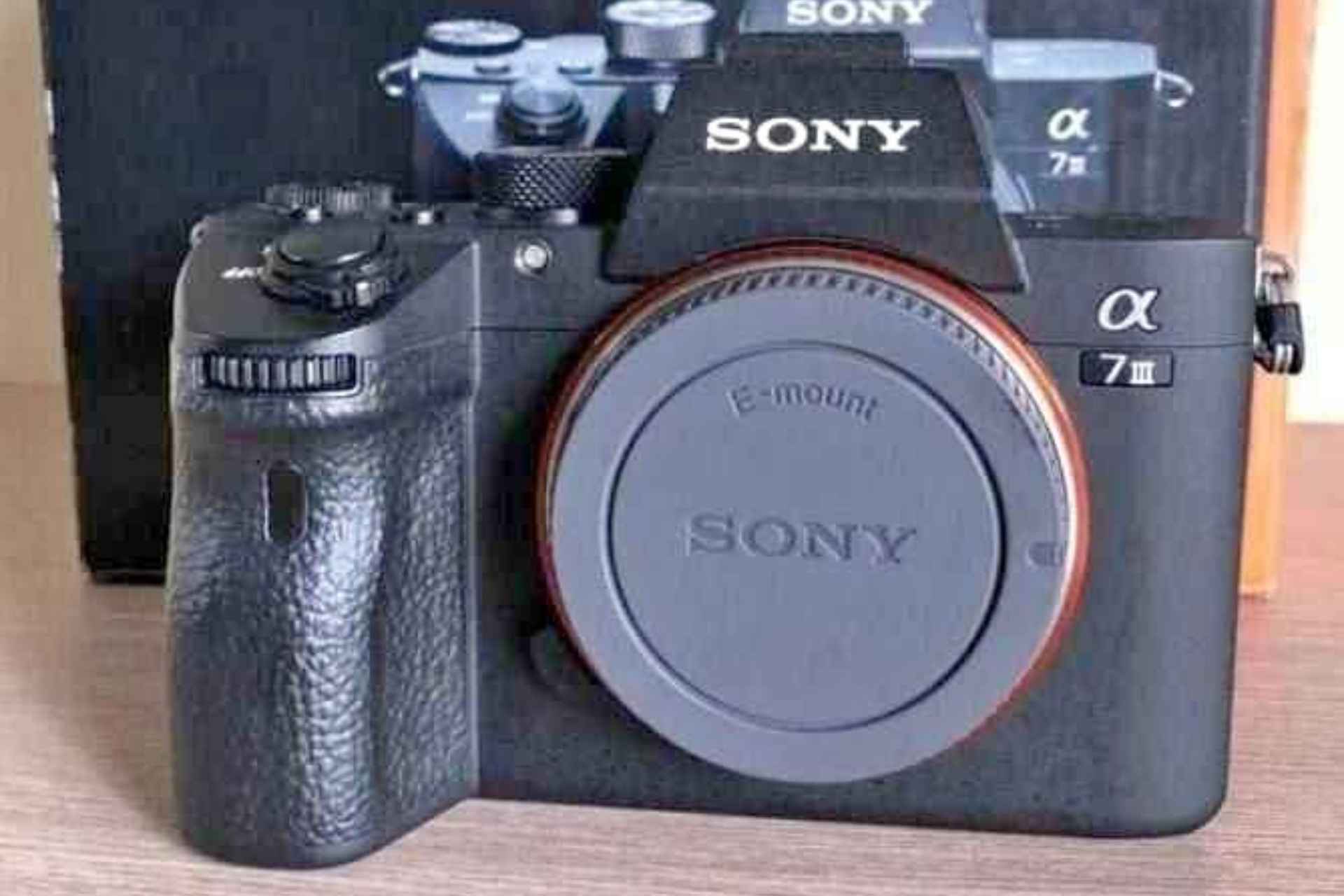 16 Best Cameras For Fashion Bloggers [Best Deals!] - OUT AND BEYOND