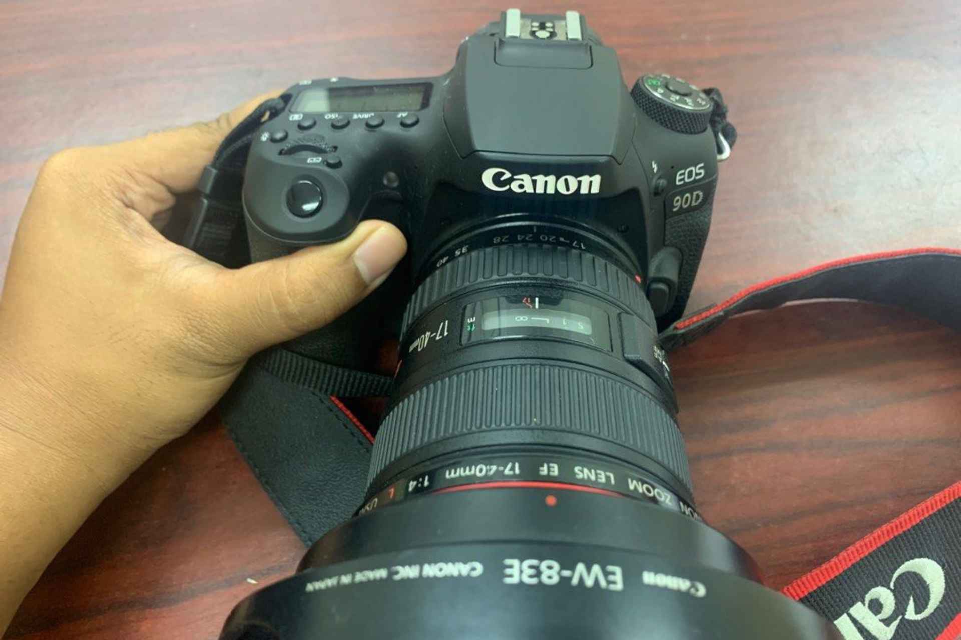 16 Best Cameras For Fashion Bloggers [Best Deals!] - OUT AND BEYOND