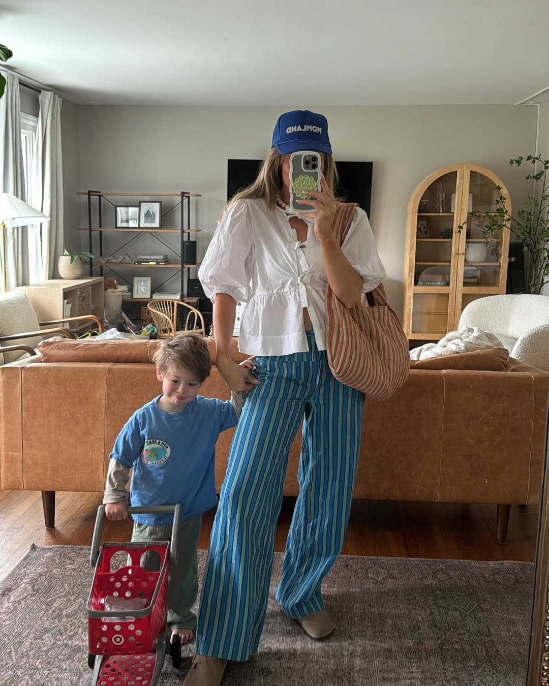 Best Stay-at-Home Mom Outfits For Busy Moms!