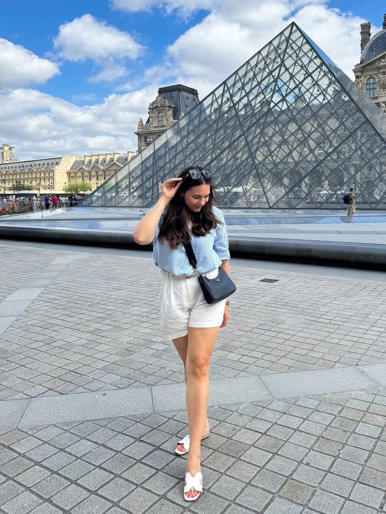 16 Chic & Classy Rich Girl Outfits Ideas (For Every Occasion!)